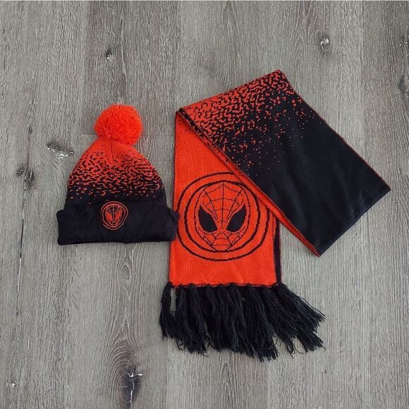 Marvel | Accessories | Marvel Spider Man Kids Red Black Pom Beanie And ...